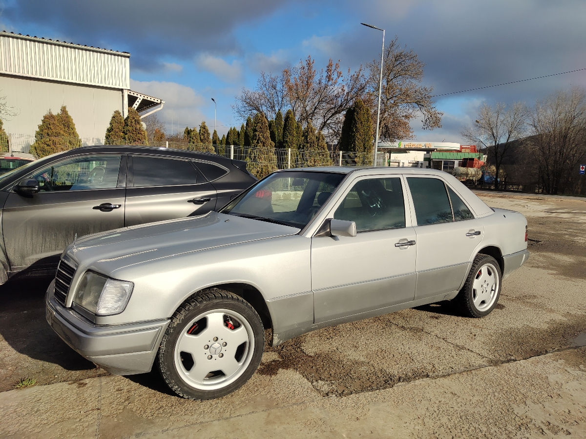 Mercedes E-Class an. 1994 cu rulaj 3645487 km, Diesel, 4000