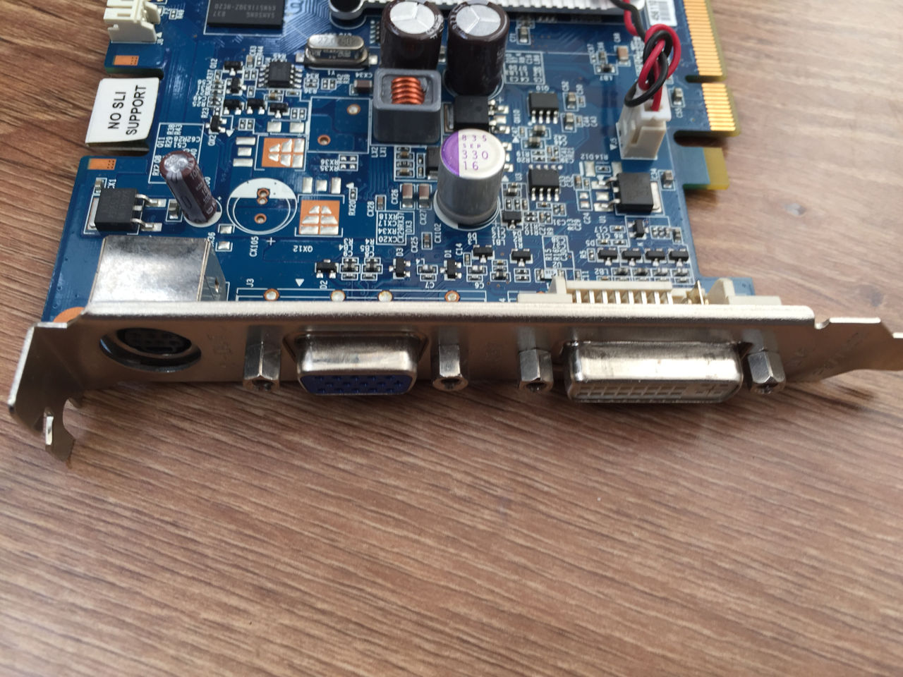 Galaxy GeForce G100, Palit GF210, ECS N9400GT 512MB