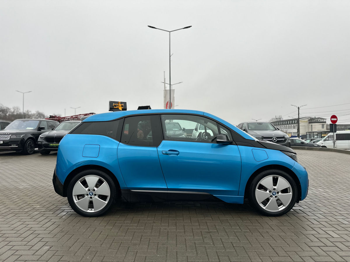 BMW i3 2017 г. с пробегом 66000 км, Плагин-гибрид (бензин), 16000