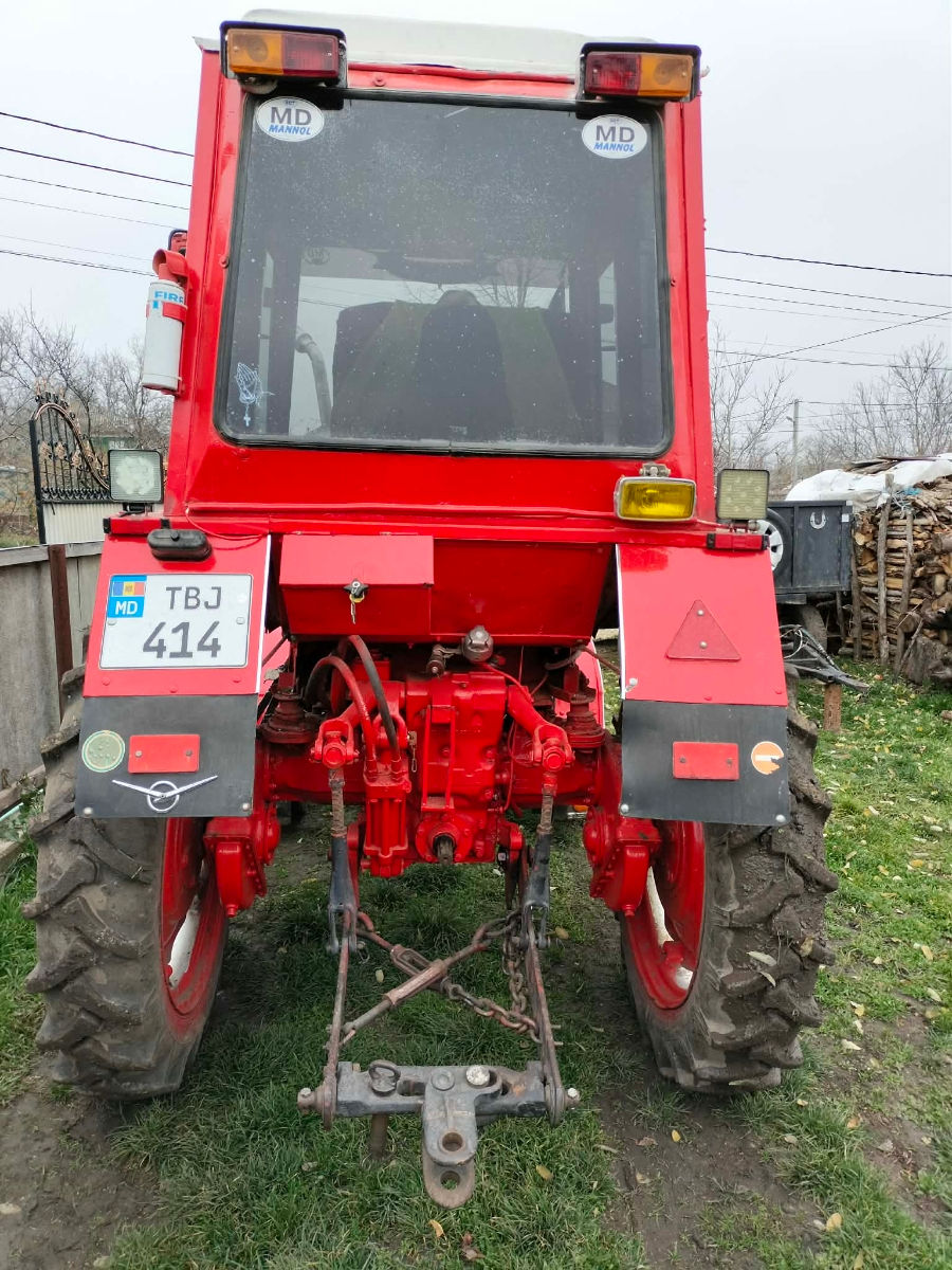 Se vinde T-25 în stare ideală