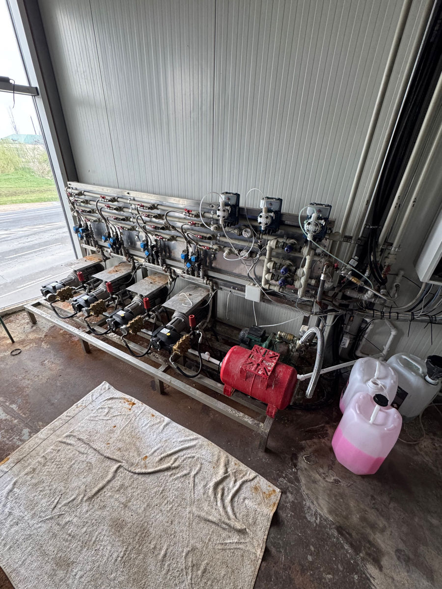 Utilaj spalatorie self bău