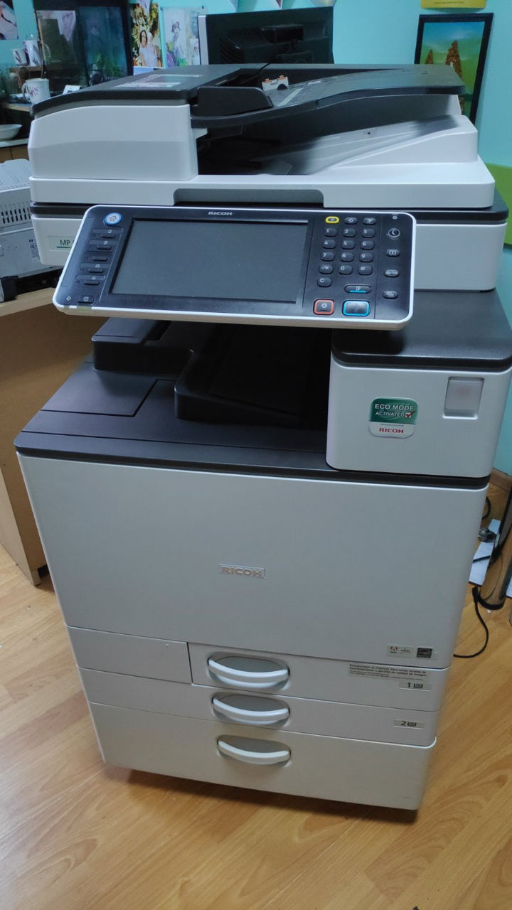 Ricoh MP C2011 in stare ideala