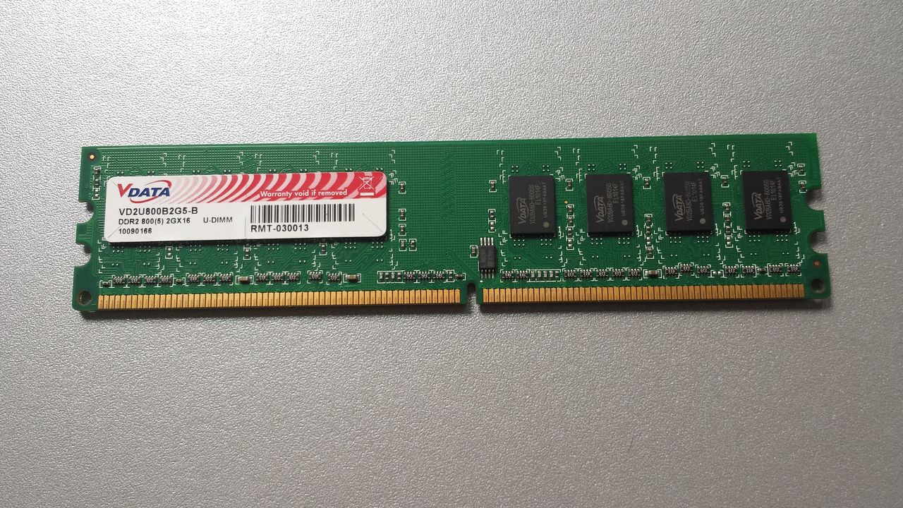 Vând DDR2-800 2GB VDATA