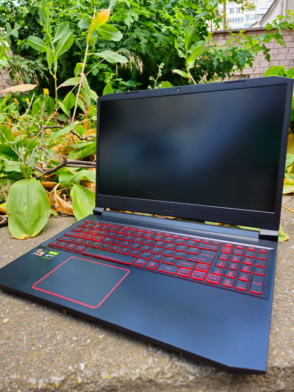 Acer Nitro 5 R5-4600H/12GB/512/W10 GTX1650Ti 144Hz