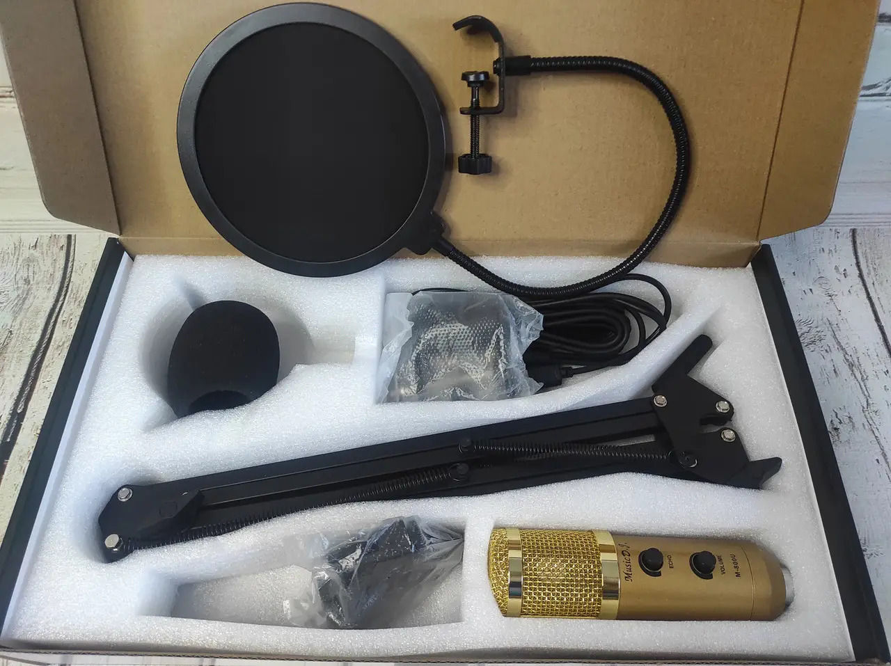 Microfon studio M-800U