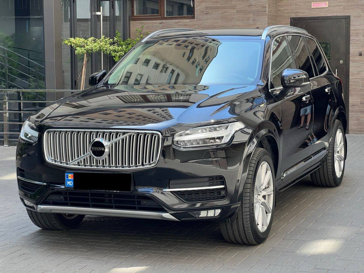 Elegantes Volvo Xc90 Diesel Fotos