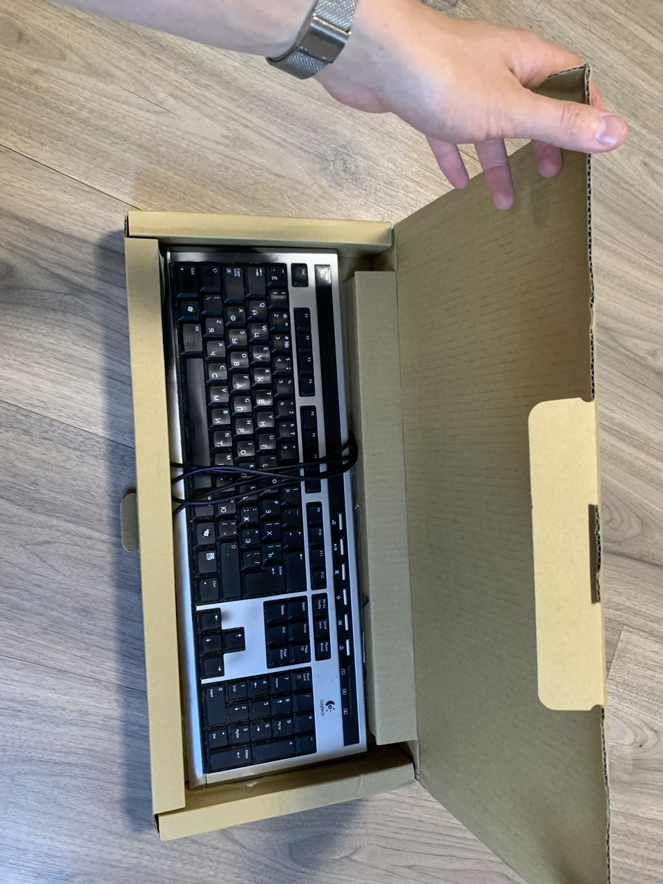 Logitech UltraX Premium Keyboard (model Y-BL49A)