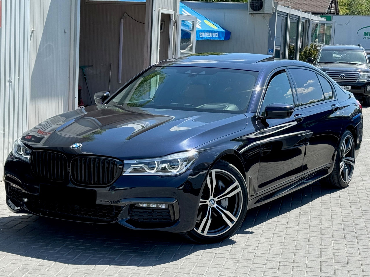 BMW 7 Series an. 2018 cu rulaj 96734 km, Benzină, 36499