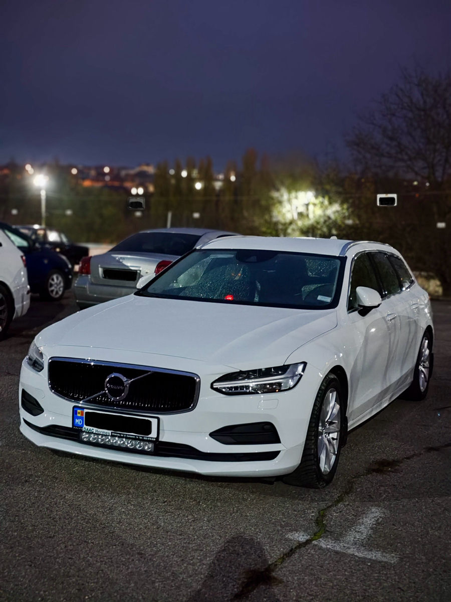 Volvo V90