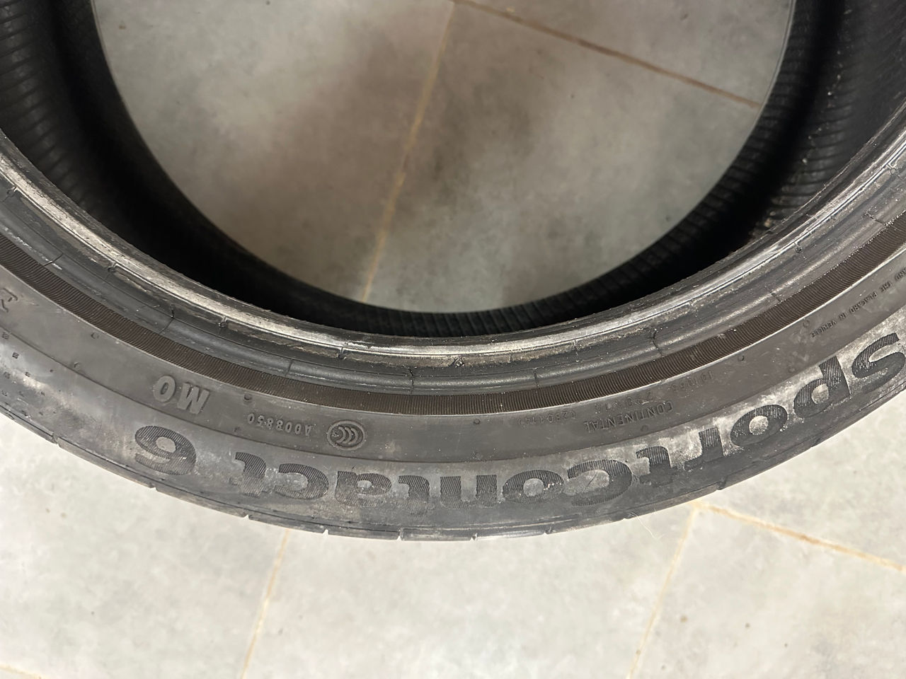 Continental 245/40R19