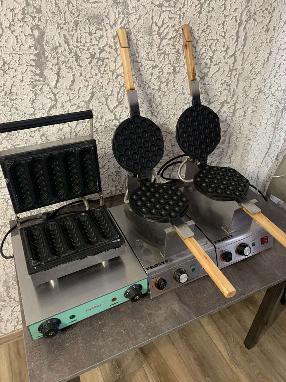 Гонконгские вафельницы и корндожница