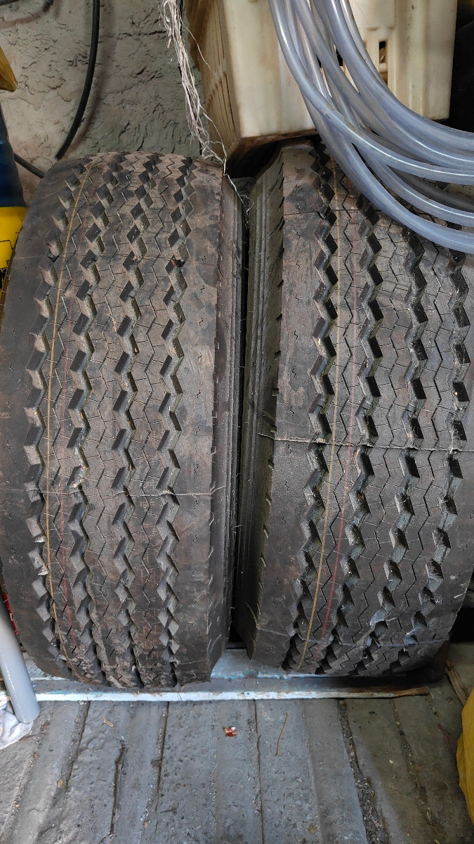 4 anvelope noi pentru camioane A There 385/65 R22.5