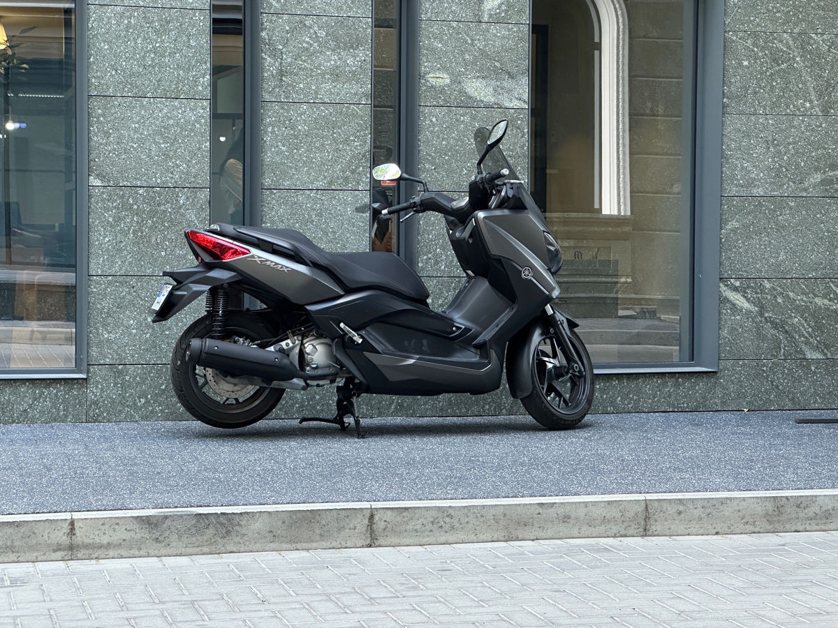 Yamaha X Max 250