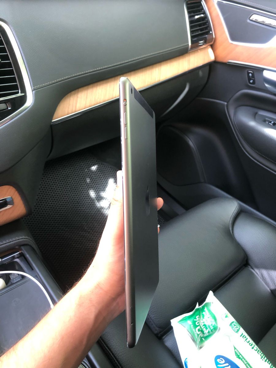 Apple iPad Air 1 Memorie 32GB 4G ( Cartela Sim )