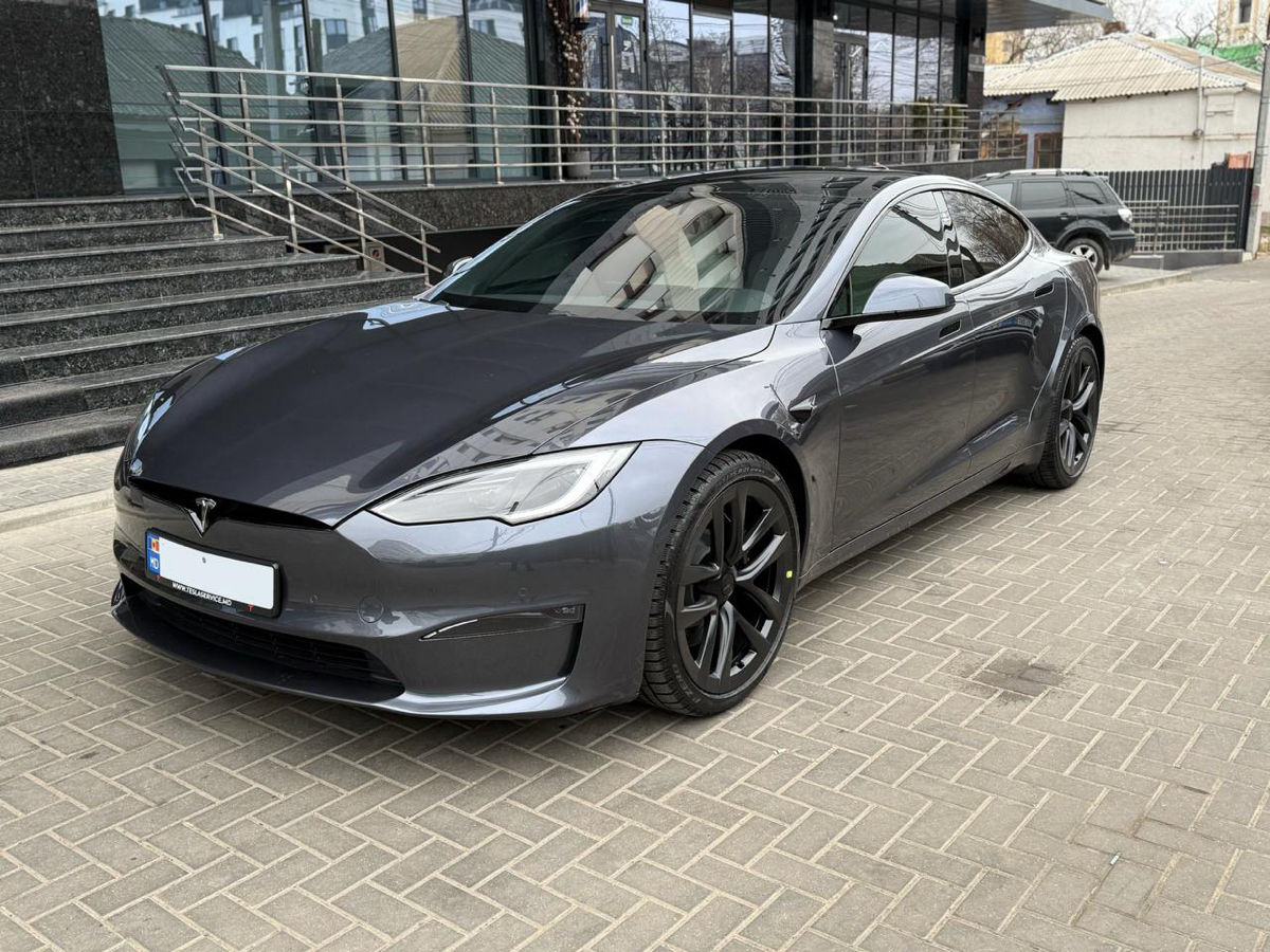 Tesla Model S