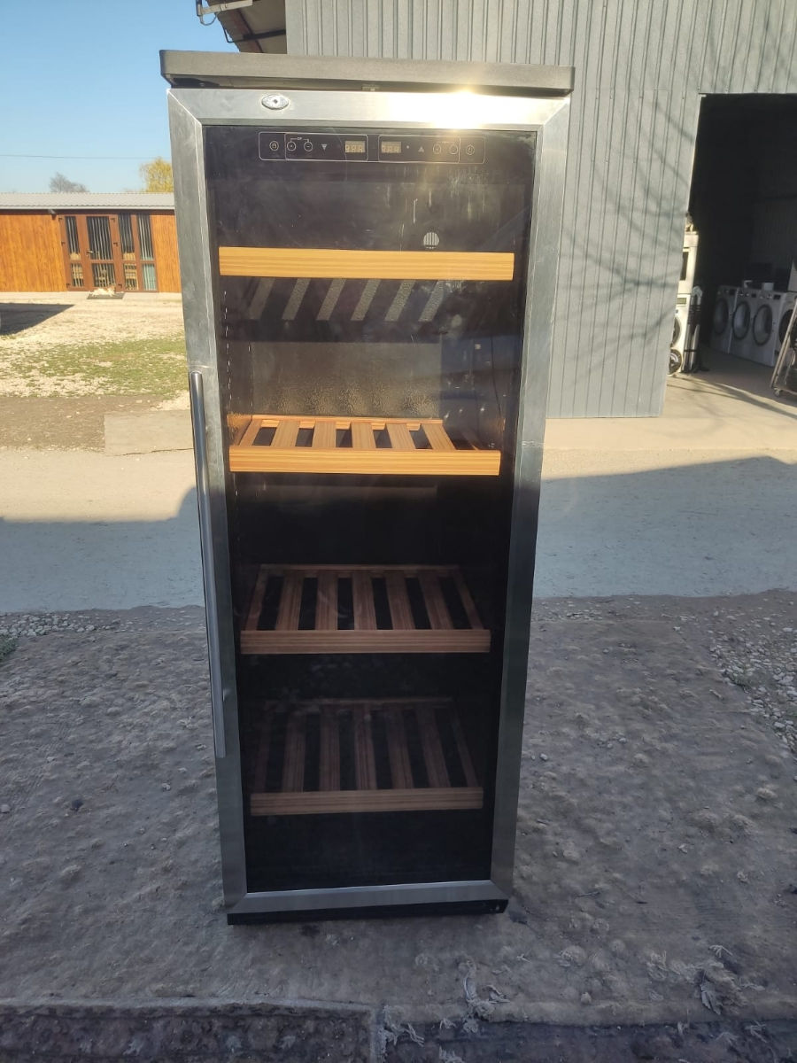 Frigider de vinuri, 250 l, adus din Germania