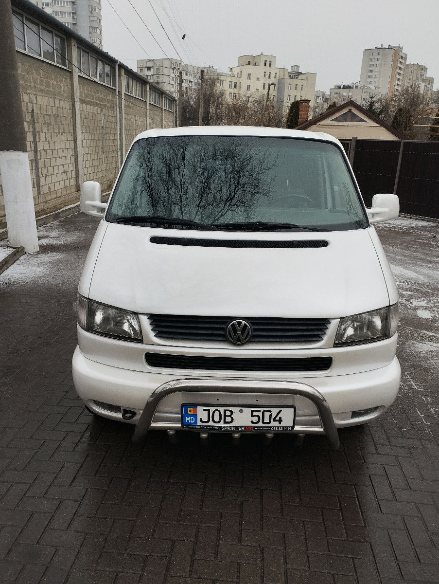 Volkswagen Multivan an. 2000 cu rulaj, Diesel, 8300