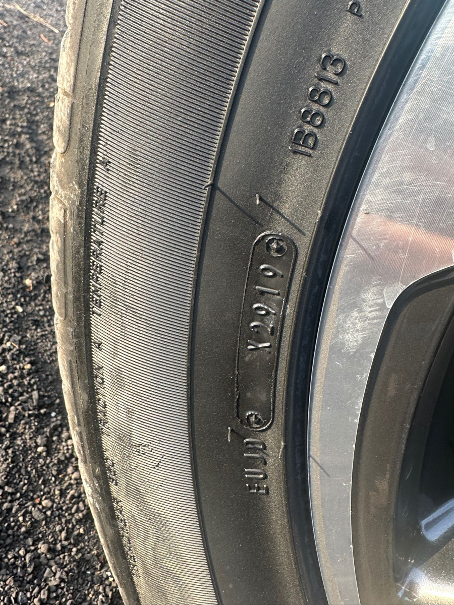 285/50R20
