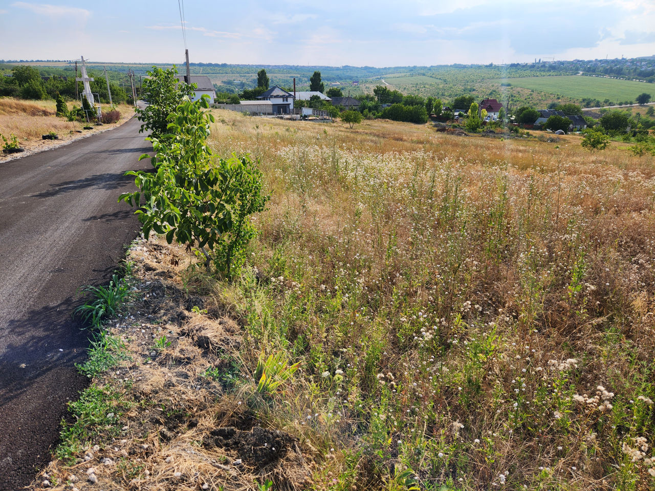 Se vinde teren destinația gradina in s. Goianul Nou, str. Donici, drum asfaltat pina la teren