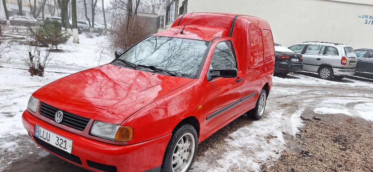 Volkswagen Caddy an. 2001 cu rulaj 110000 km, Diesel, 2650