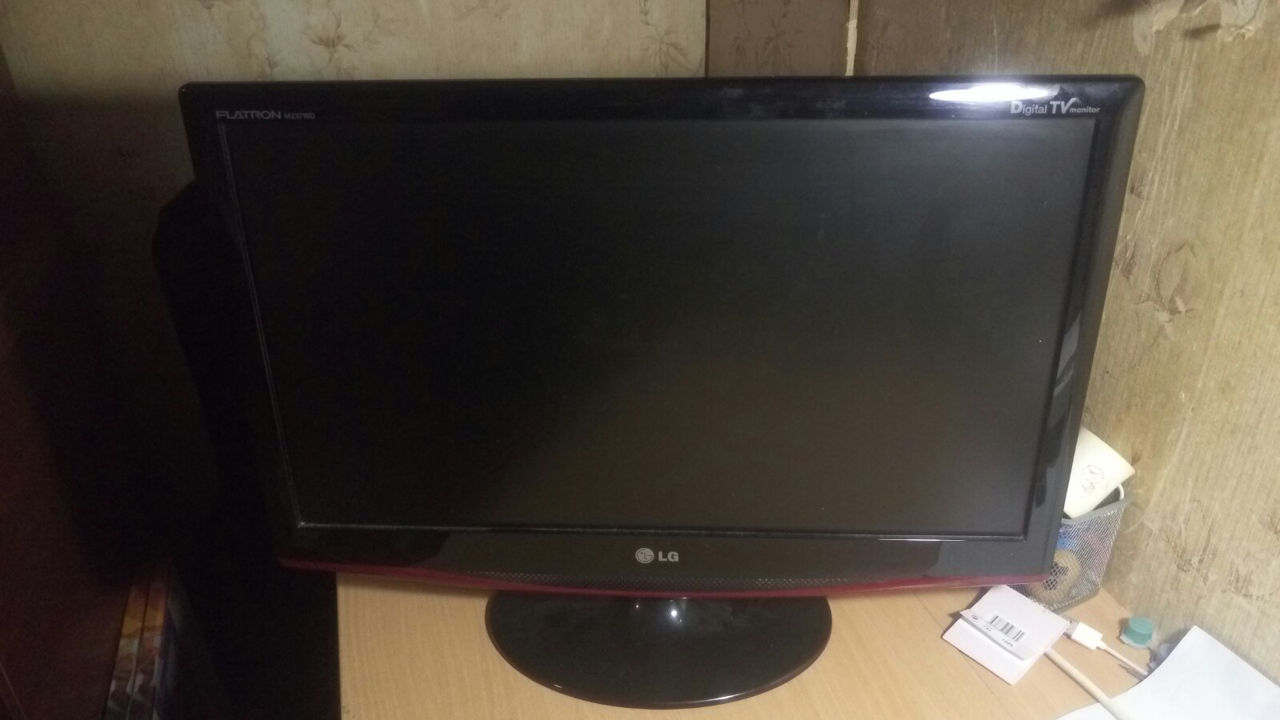 б/у 23" LG Flatron M237WD, 1920x1080 FullHD, 75 Гц, TN Monitor/TV