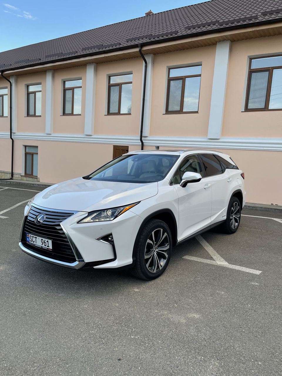 Lexus RX Series