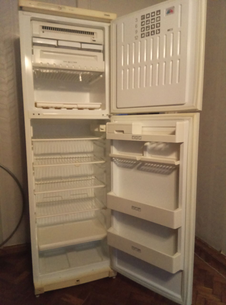 Продаю холодильник stinol