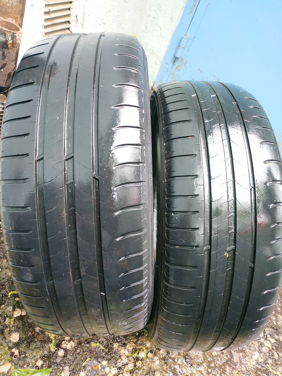 4 колеса 205/60 R16 1 пара Michelin 1 пара Petlas лето