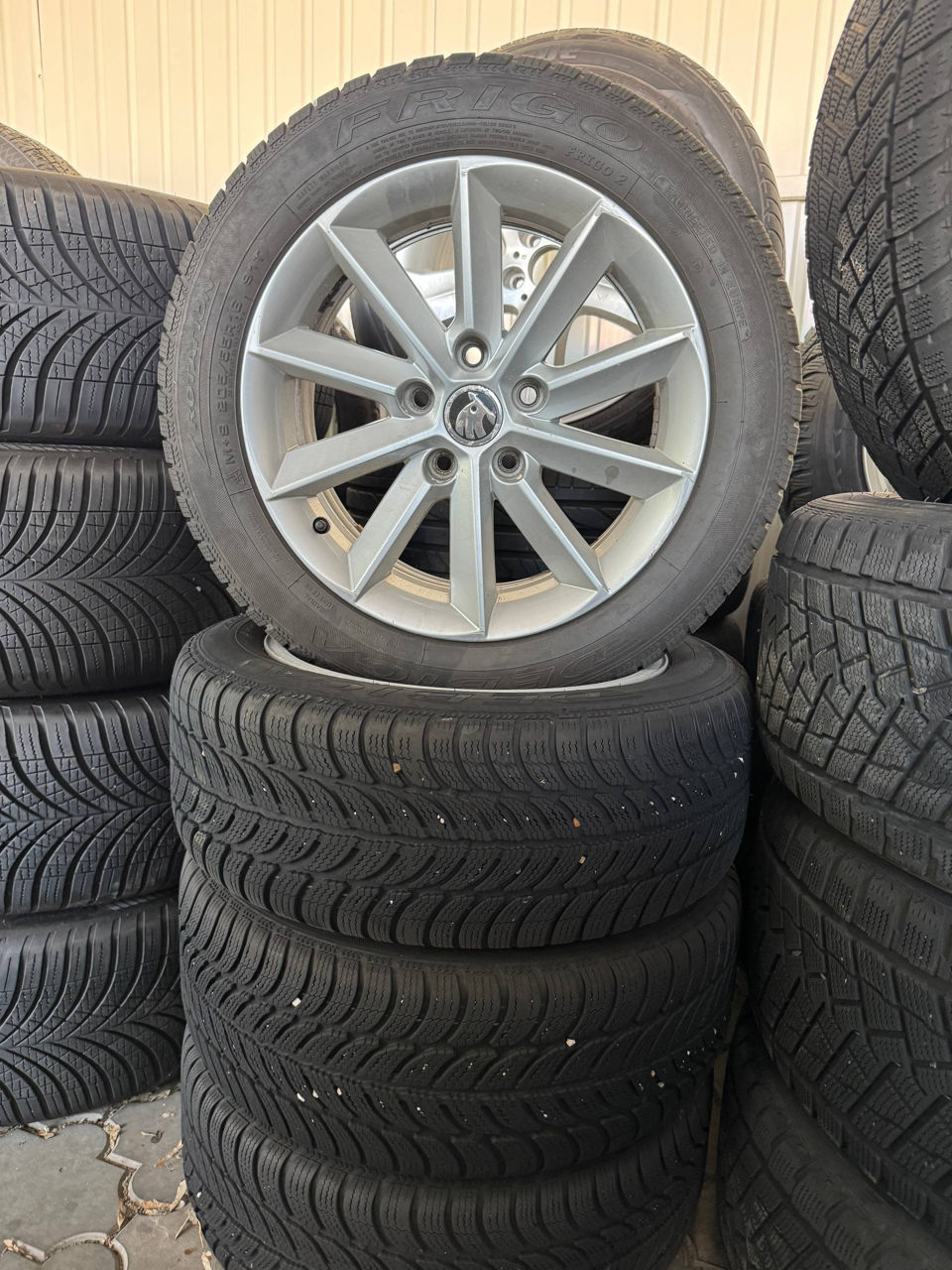 205/55 R16 Roti Skoda Octavia Debica | Комплект Диски/Шины Шкода Октавия