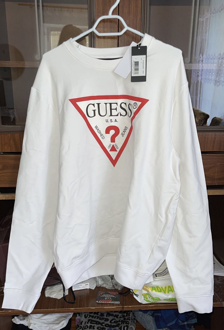 Hanorac Guess original nou marimea L
