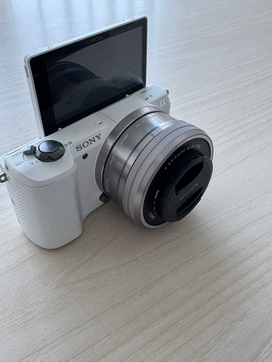 Sony A5000