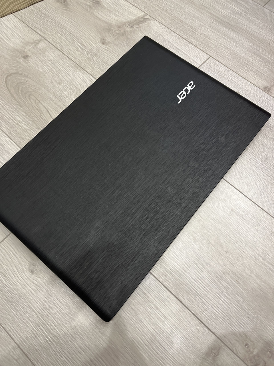 Acer leptopuri ideale