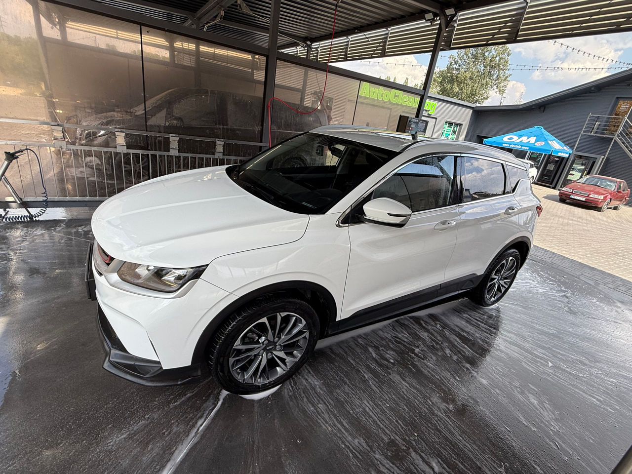 Geely Coolray 2022 г. с пробегом 60700 км, Бензин, 12400