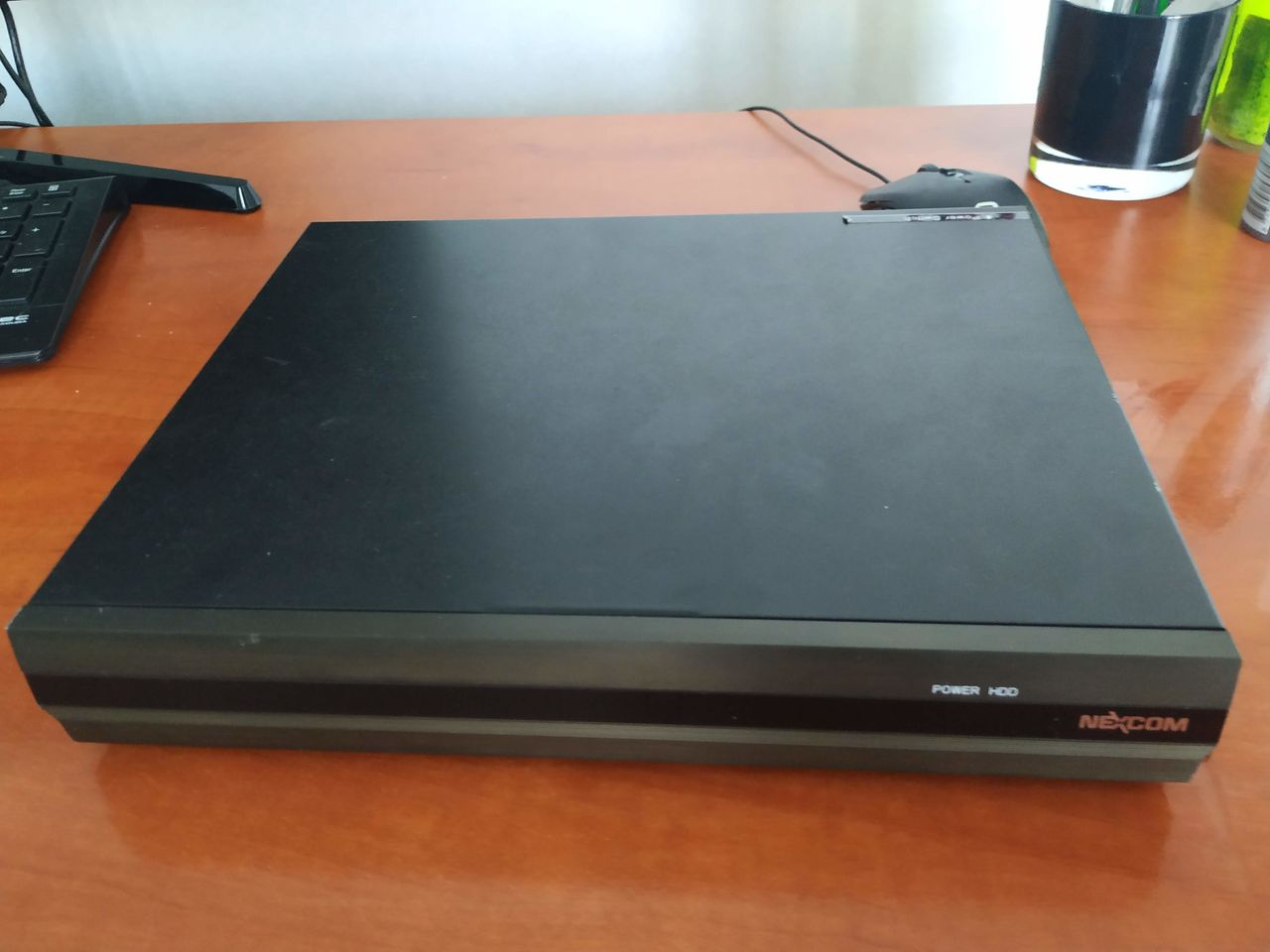 MINI PC(4 HDMI +4 LAN)