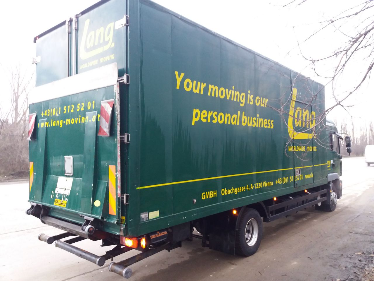 Camioane - 3 tone, 5 tone,10 tone,15 tone. Hamali.