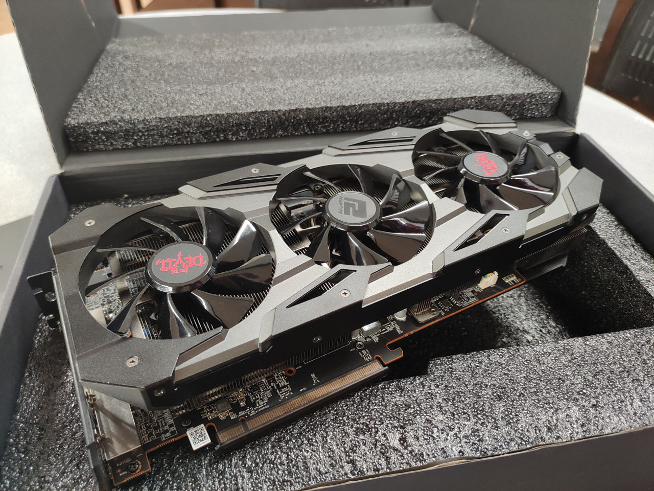 AMD RX 5700 XT Red DEVIL - 8G