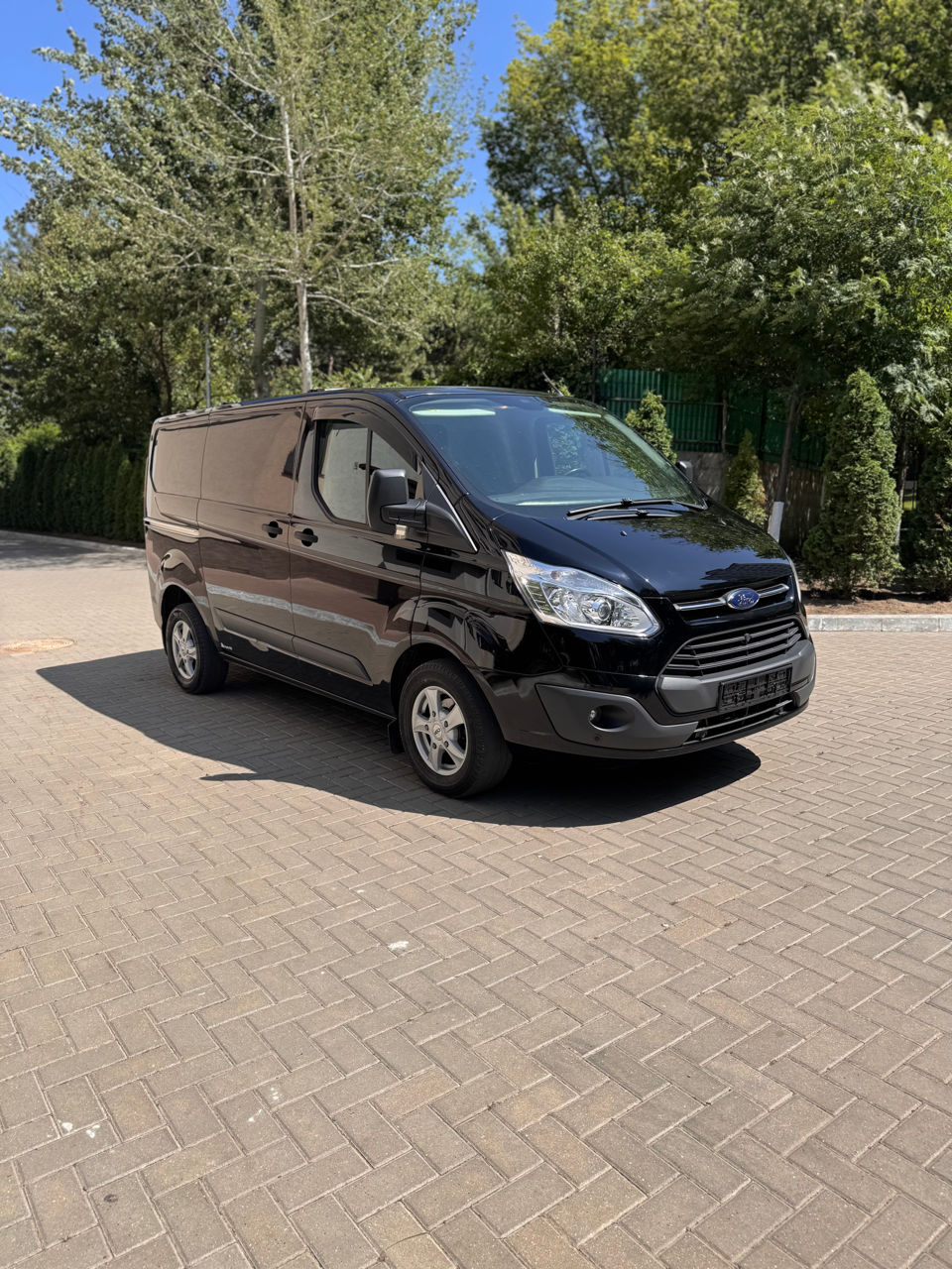 Ford Transit Custom an. 2017 cu rulaj 235000 km, Diesel, 11990