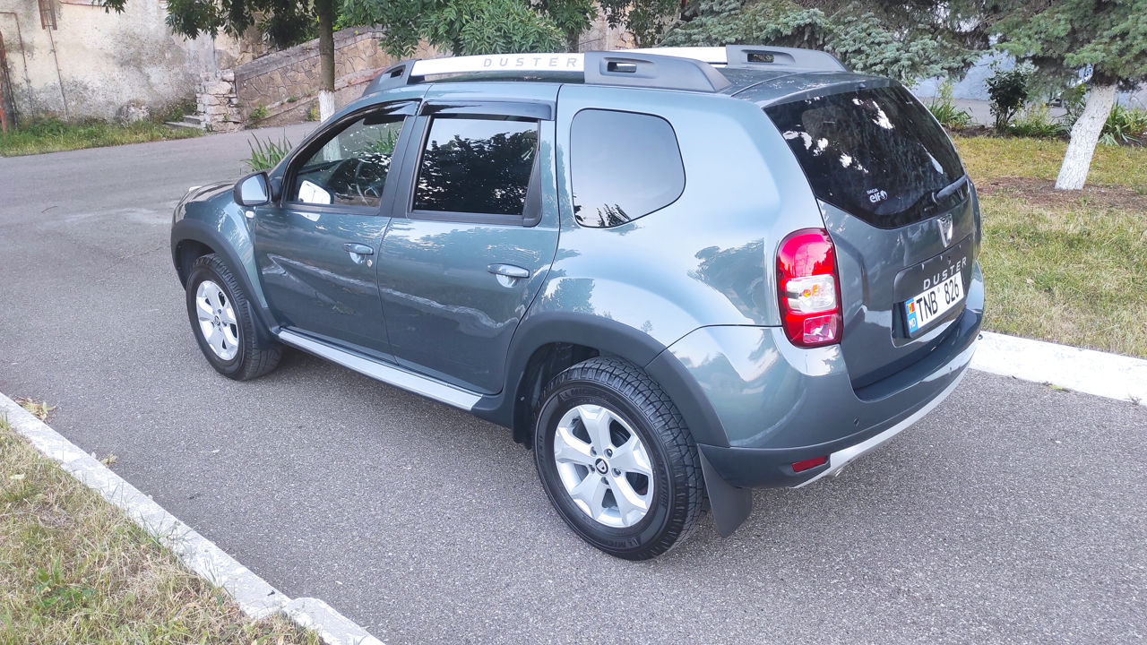 Dacia Duster 2017 г. с пробегом 130000 км, Дизель, 10000