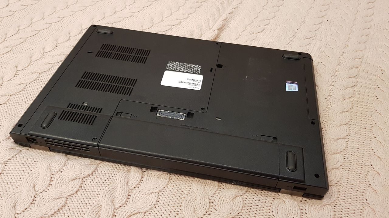 Lenovo thinkpad l570 8gb/500gb i3-7100u 2.4ghz