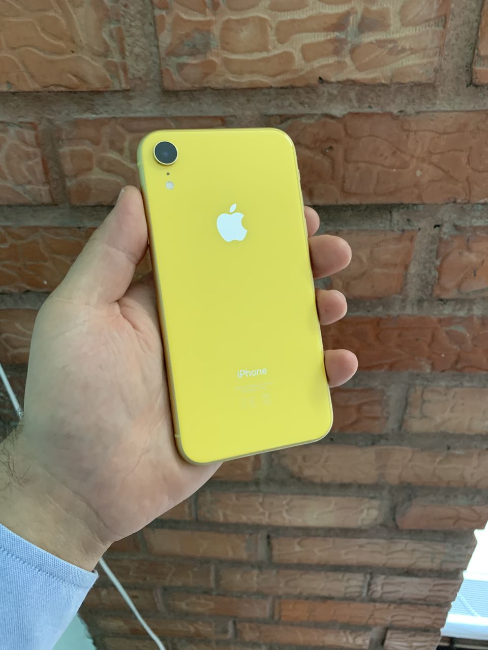 iPhone XR 128 Yellow