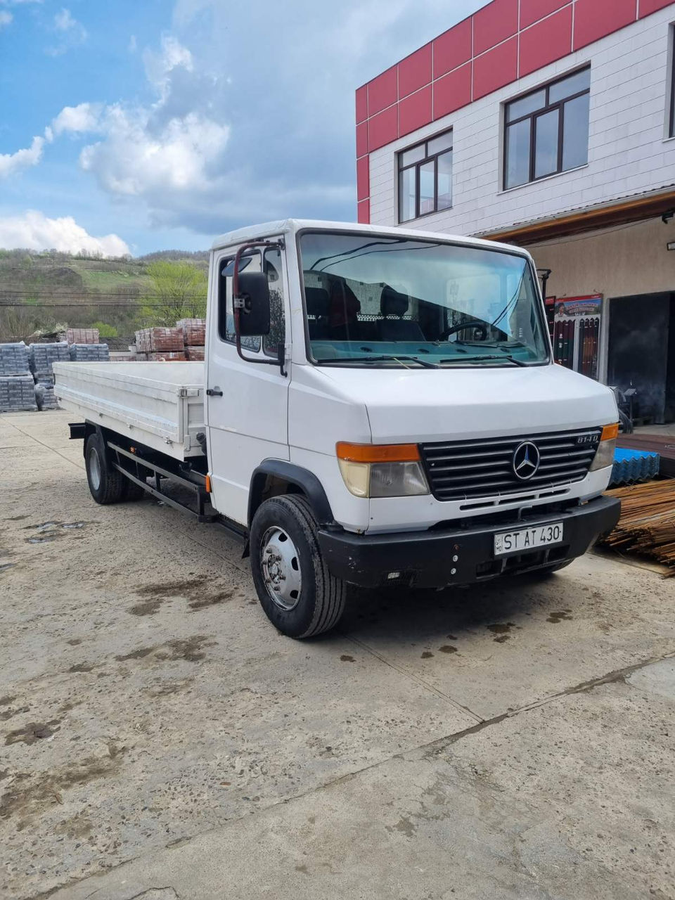 Mercedes Vario 814