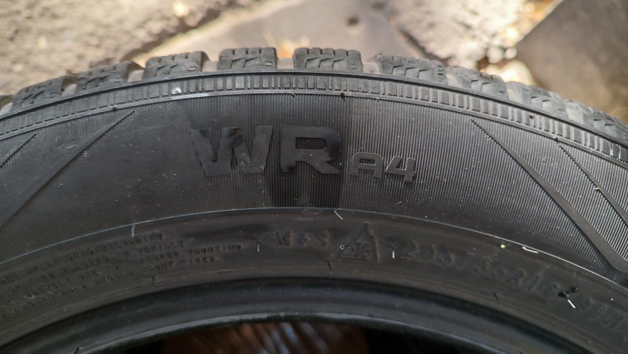 Nokian WRa4 205/55/R16