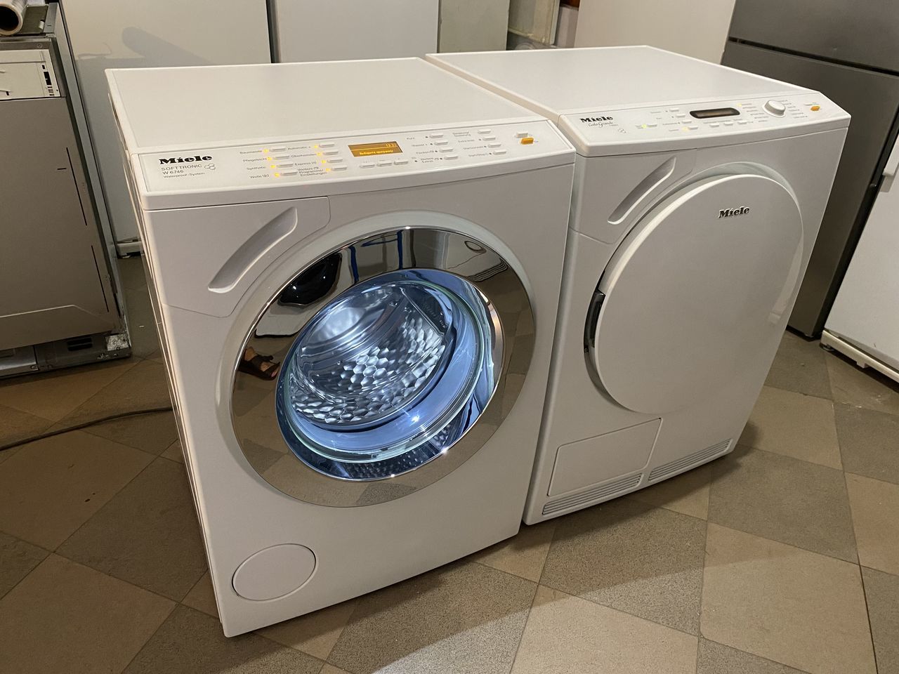 5 комплектов стиральных и сушильных машин Miele!