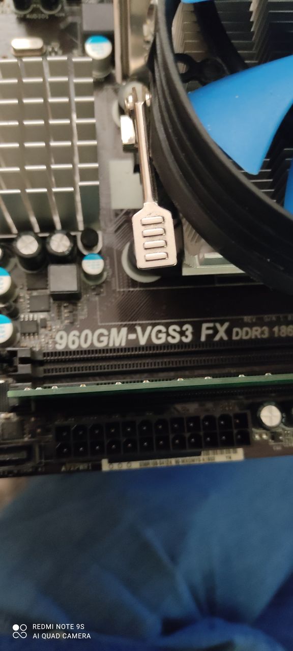 asrock 960GM-VGS3 FX si N68-VGS3 FX