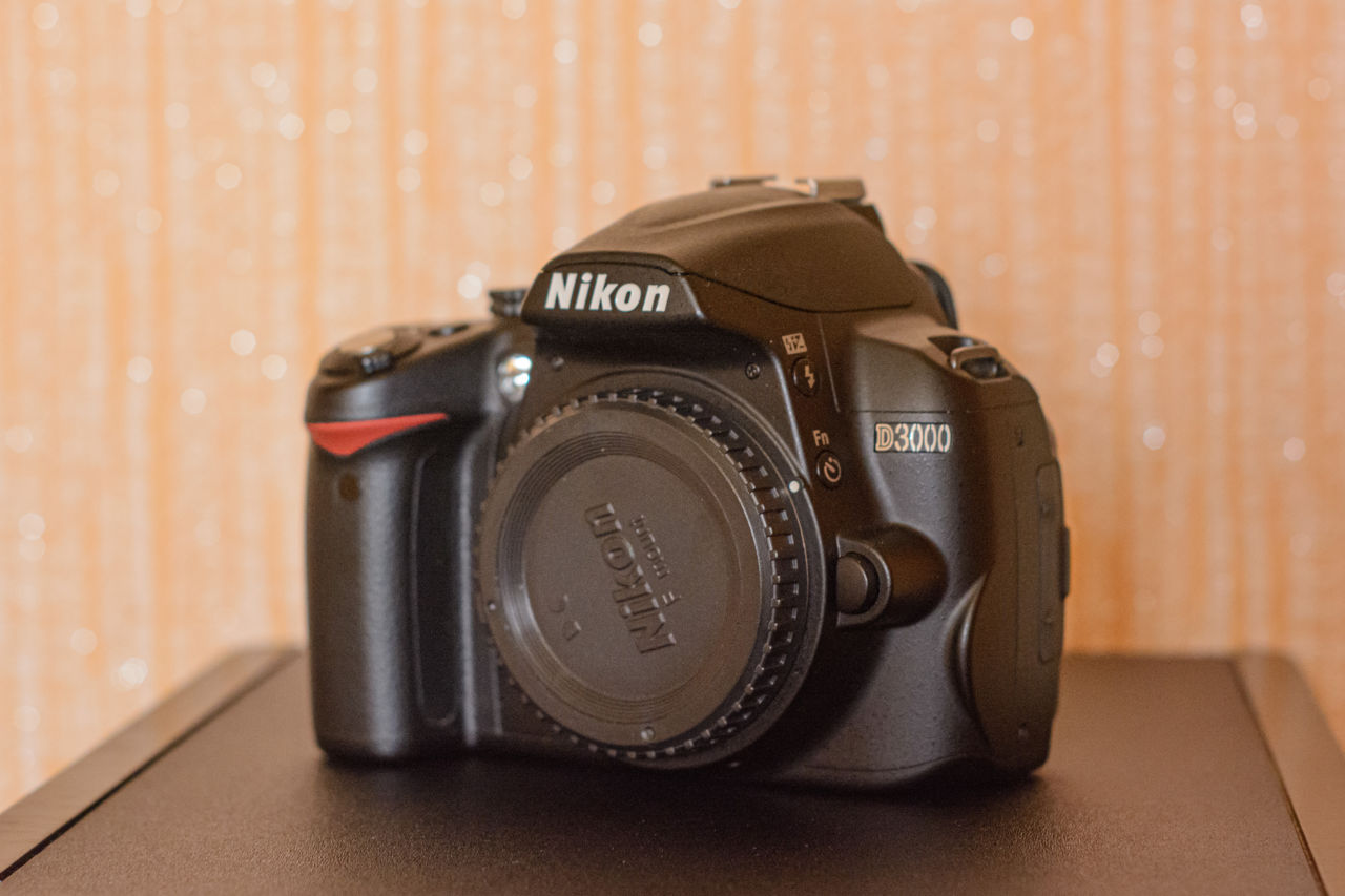 Nikon D3000 Body