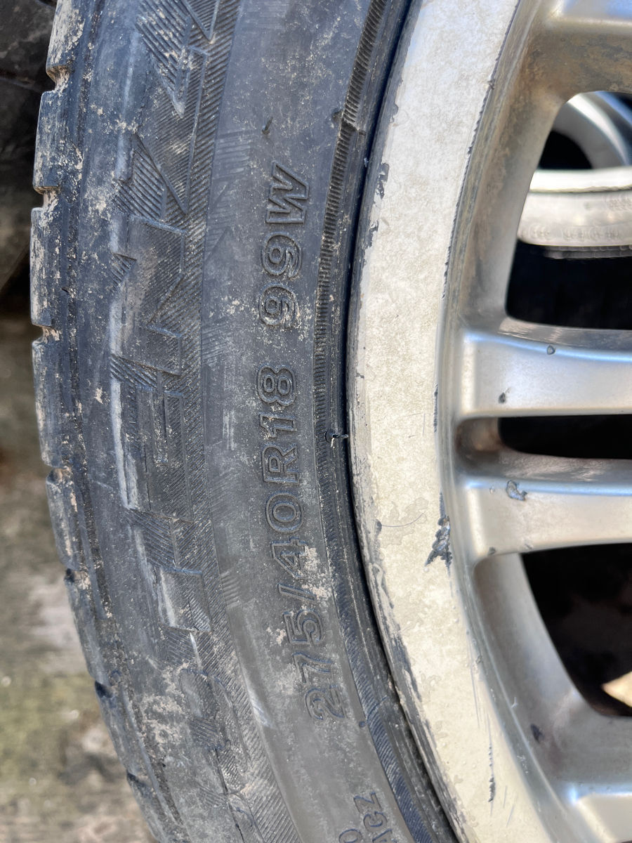 225/40/R18 -275/40/R18
