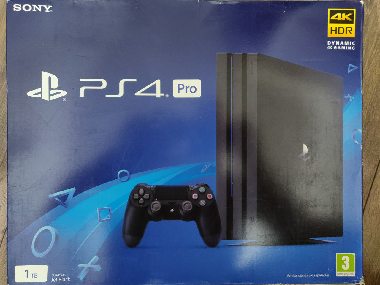 PLAYSTATION 4 Pro 1TB + joc cadou