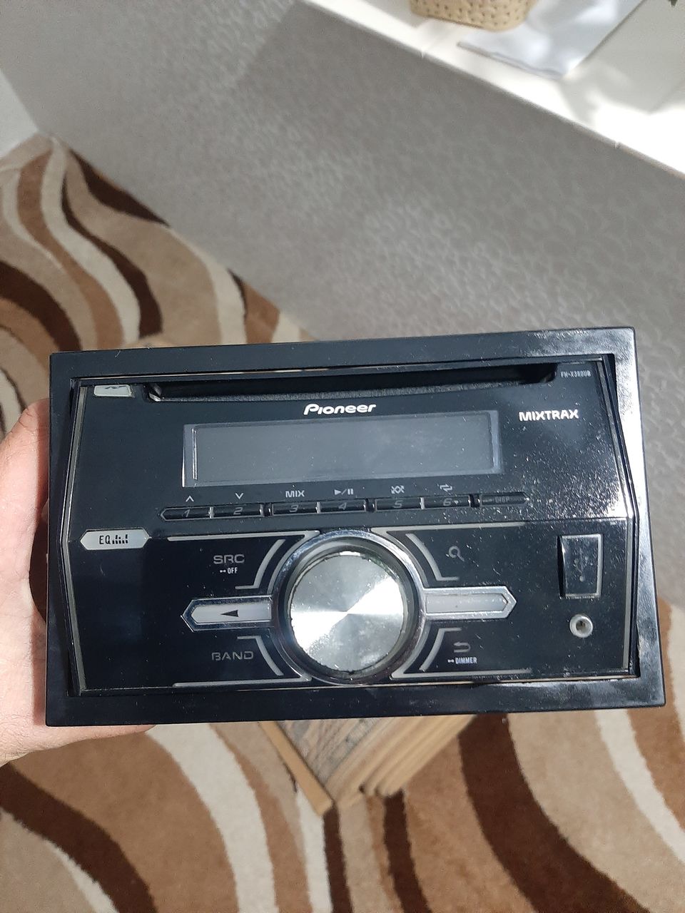 Magnitofon cu aux si sidi