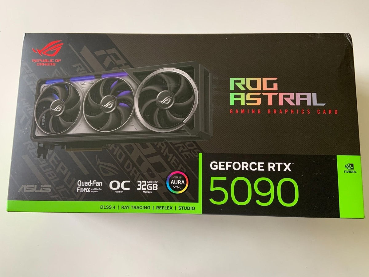 Asus rog astral RTX 5090 NEW