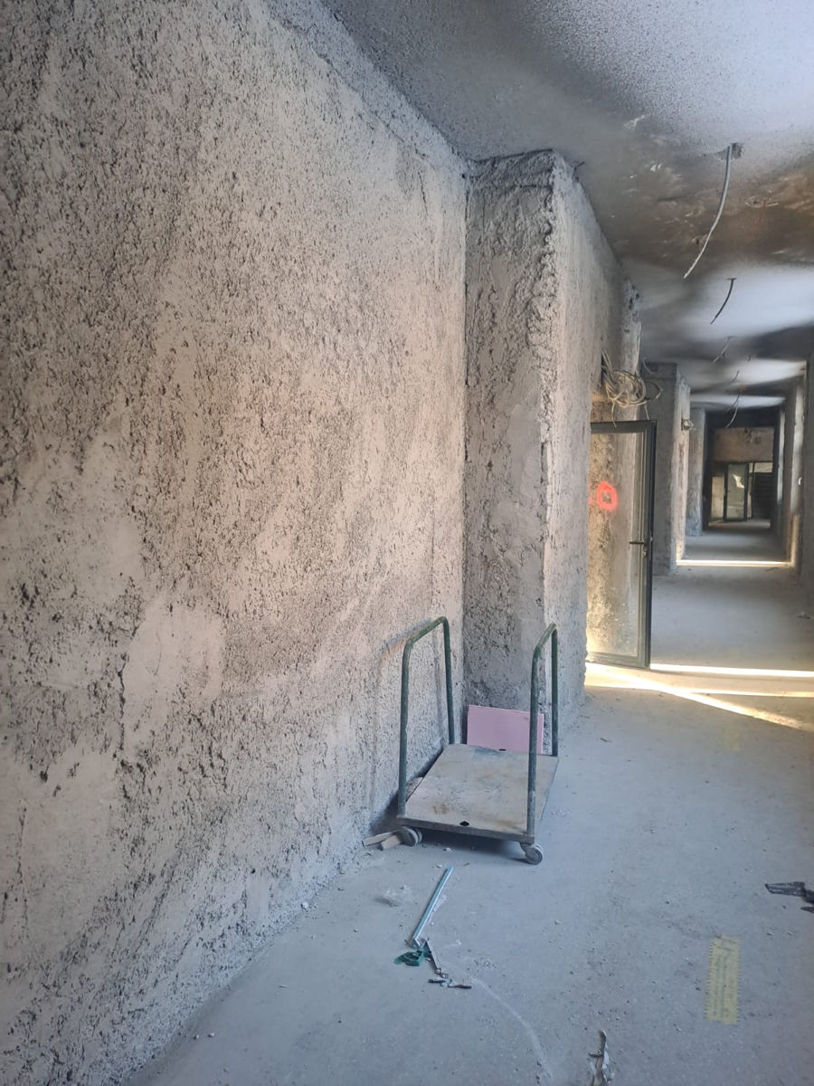 Caut echipe de mesteri in constructii